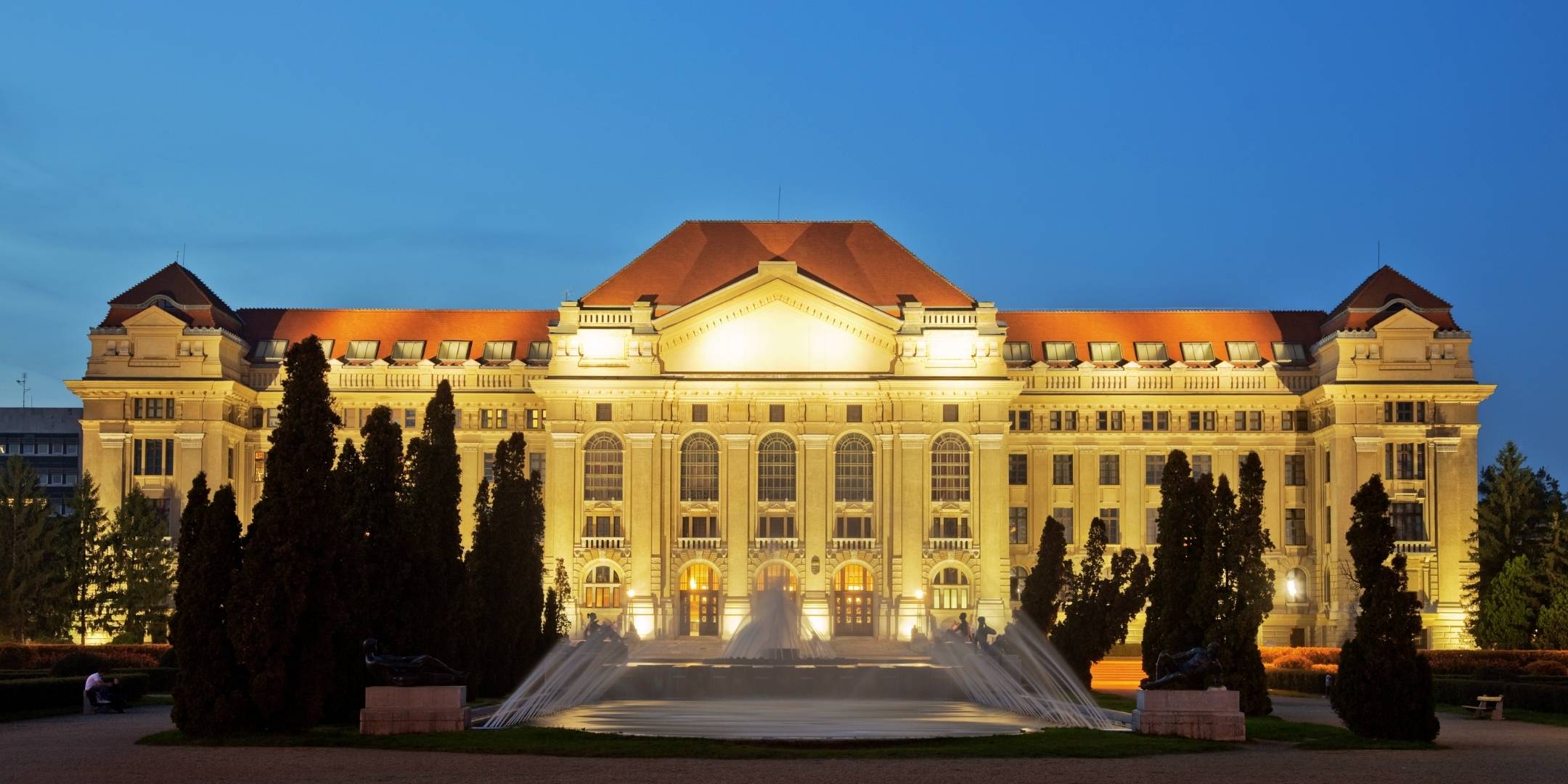 Debrecen University | Study Medicine in Europe in English | MedConnect ...